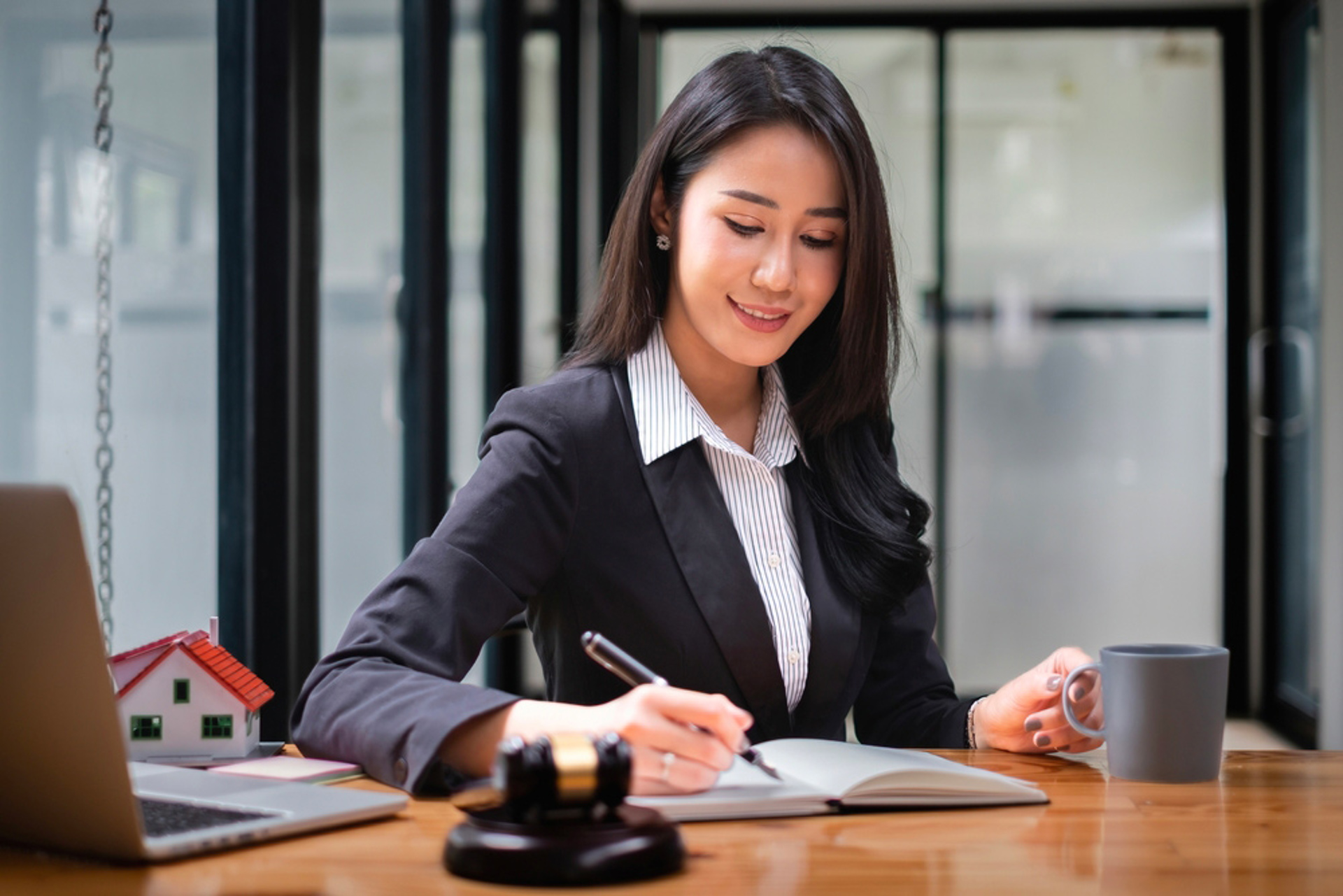 Chargé(e) de clientèle Banque F/H - Travail temporaire 2 mois à Le Port ...