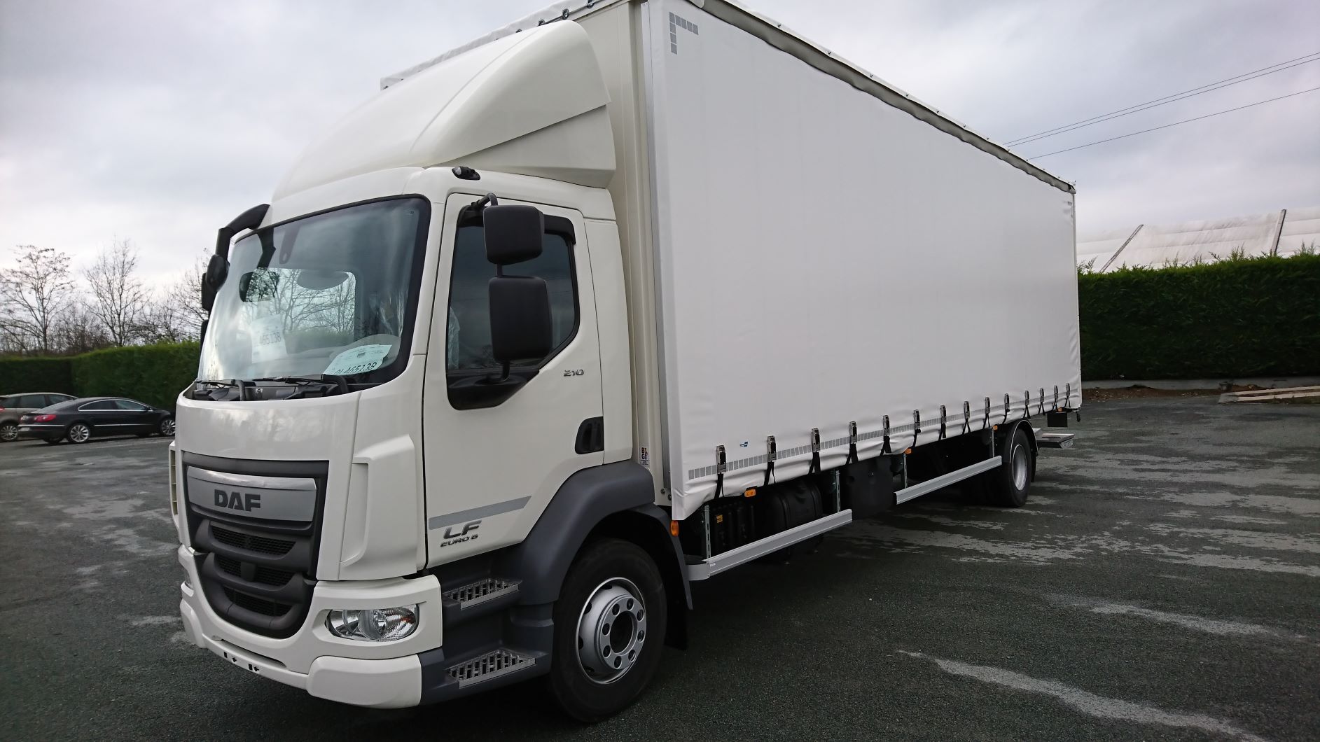 CHAUFFEUR ROUTIER PL CAMION MESSAGERIE F/H - CDI à Pau | TRANSPORTS GIL